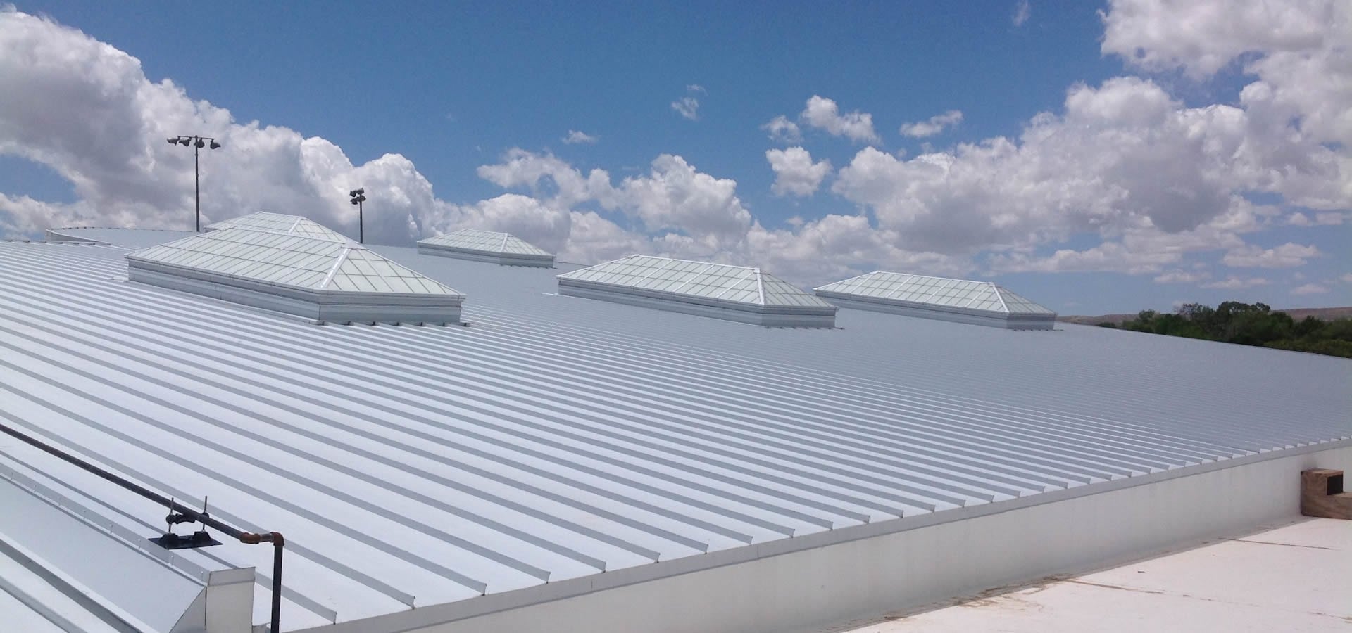 Differences between commercial & residential roofing ... Differences between commercial & residential roofing ...